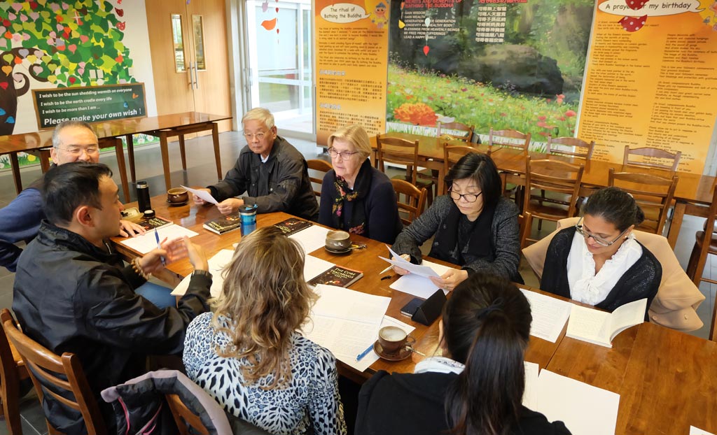 English Study Class Studying ‘The Core Teachings’ – Fo Guang Shan New ...