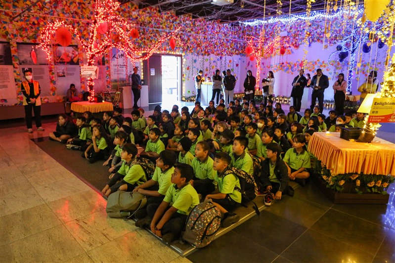 Inspector Honan Visited FGS Buddhist Temple NZ to Understand the 3G4G ...