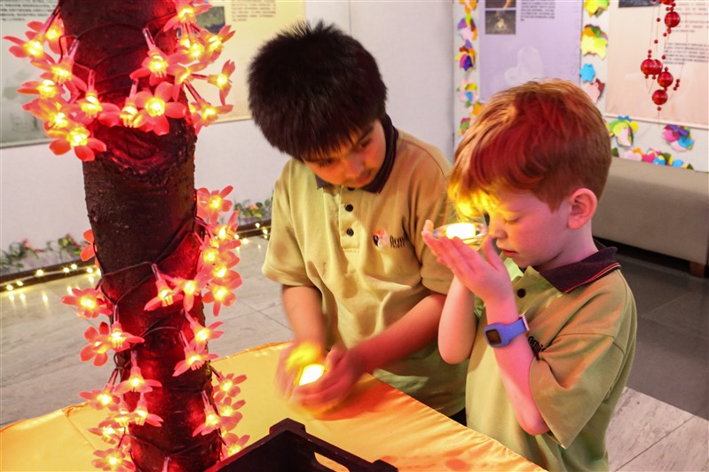 Inspector Honan Visited FGS Buddhist Temple NZ to Understand the 3G4G ...