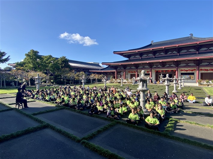 Inspector Honan Visited FGS Buddhist Temple NZ to Understand the 3G4G ...