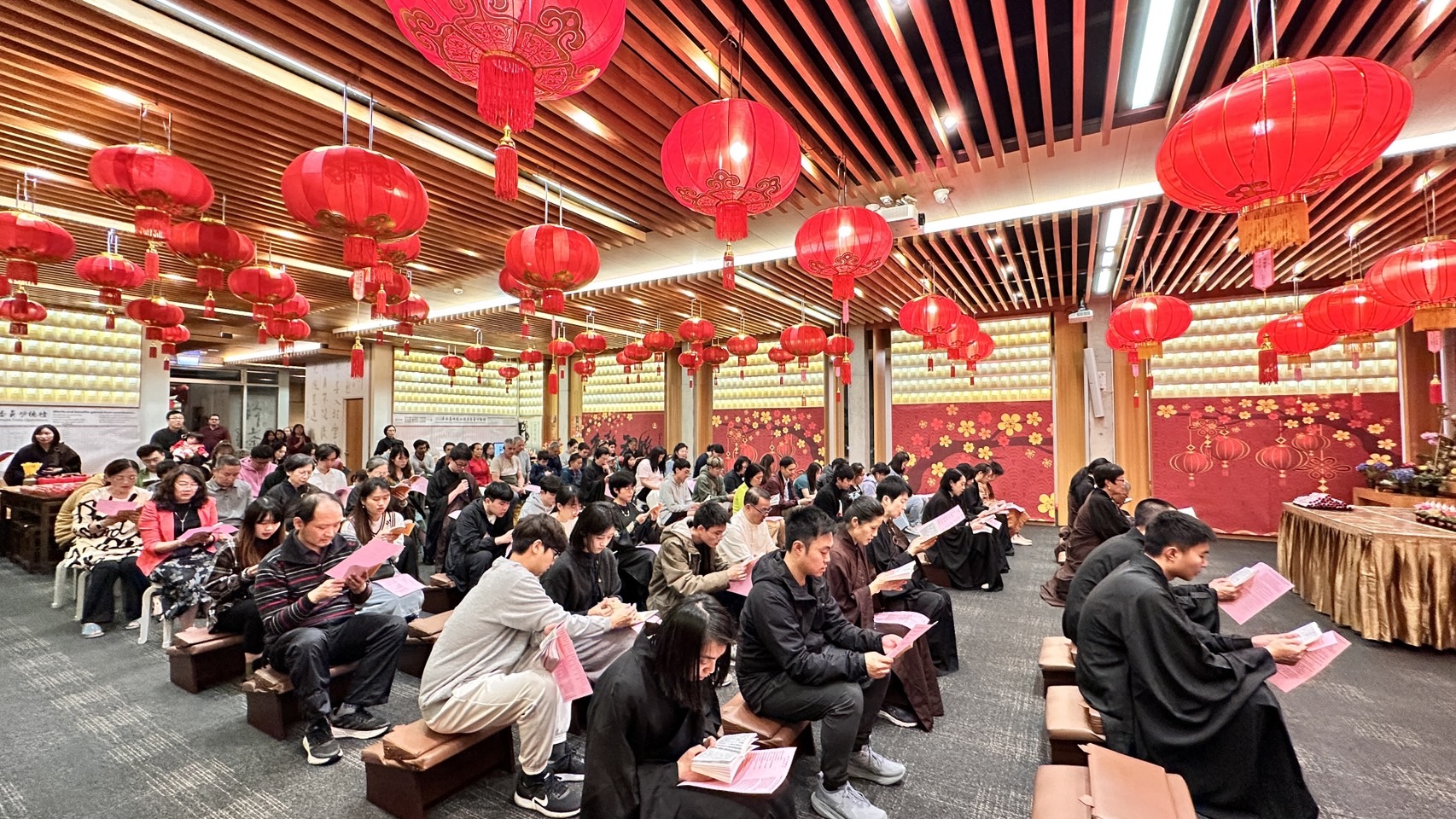 Year of the Dragon Celebration at Fo Guang Shan Buddhist Temple ...